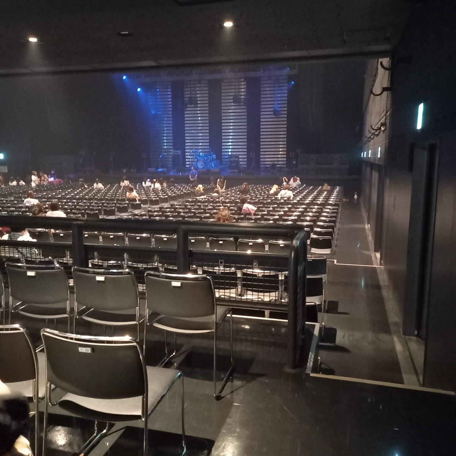 Zepp 羽田の座席と見え方は？2階席1階席とキャパ・コインロッカーも！ | Cherish time